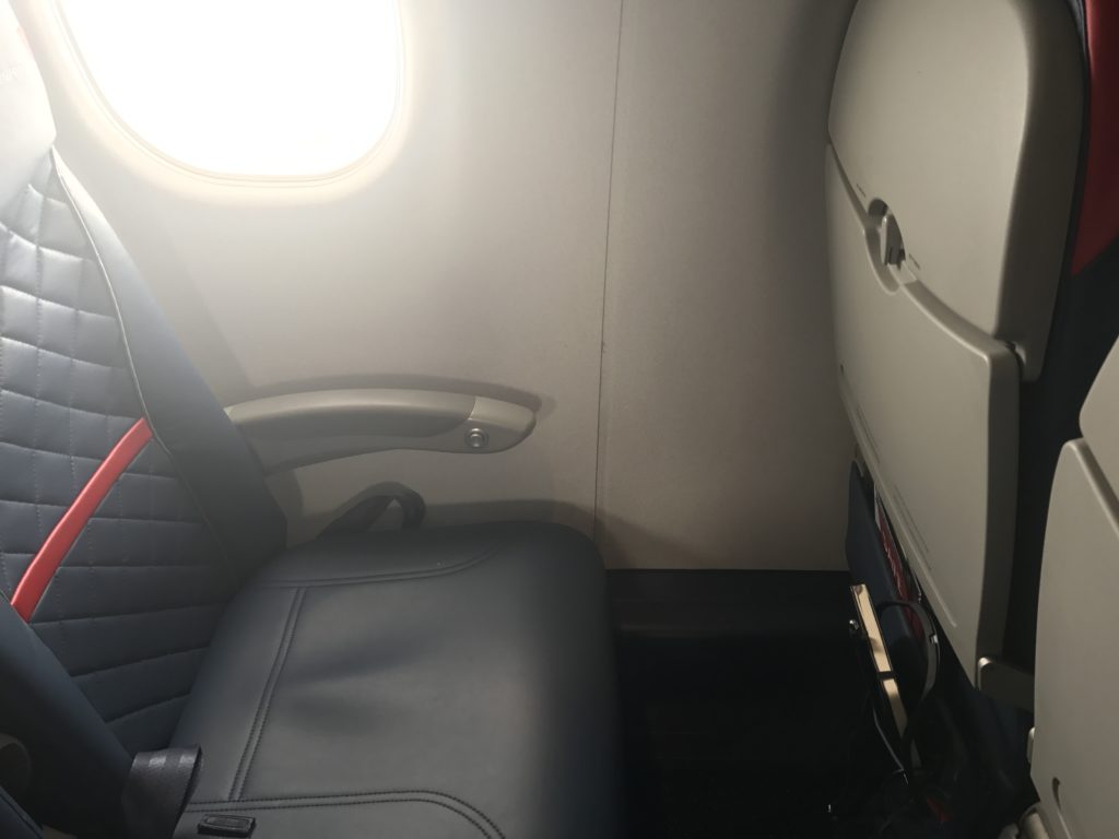 What's It Like Flying Delta Shuttle? - TravelUpdate