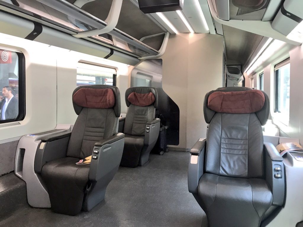 Review: Trenitalia Executive Class Frecciarossa Rome to Milan ...