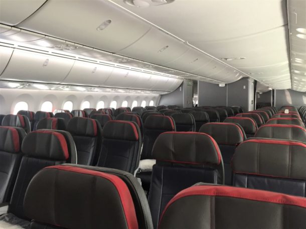 Review: American Airlines Boeing 787 Main Cabin Extra - TravelUpdate