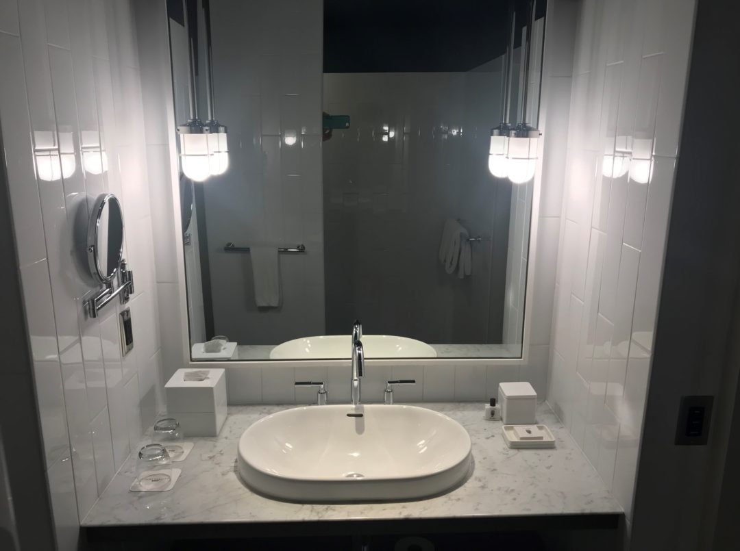 Review: Thompson Hotel Chicago, A New Hyatt Brand - TravelUpdate