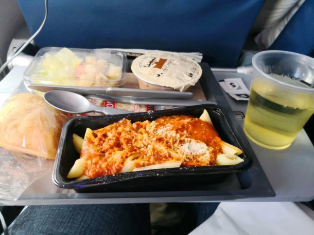Review: Delta Comfort Plus from Sydney to Los Angeles - TravelUpdate