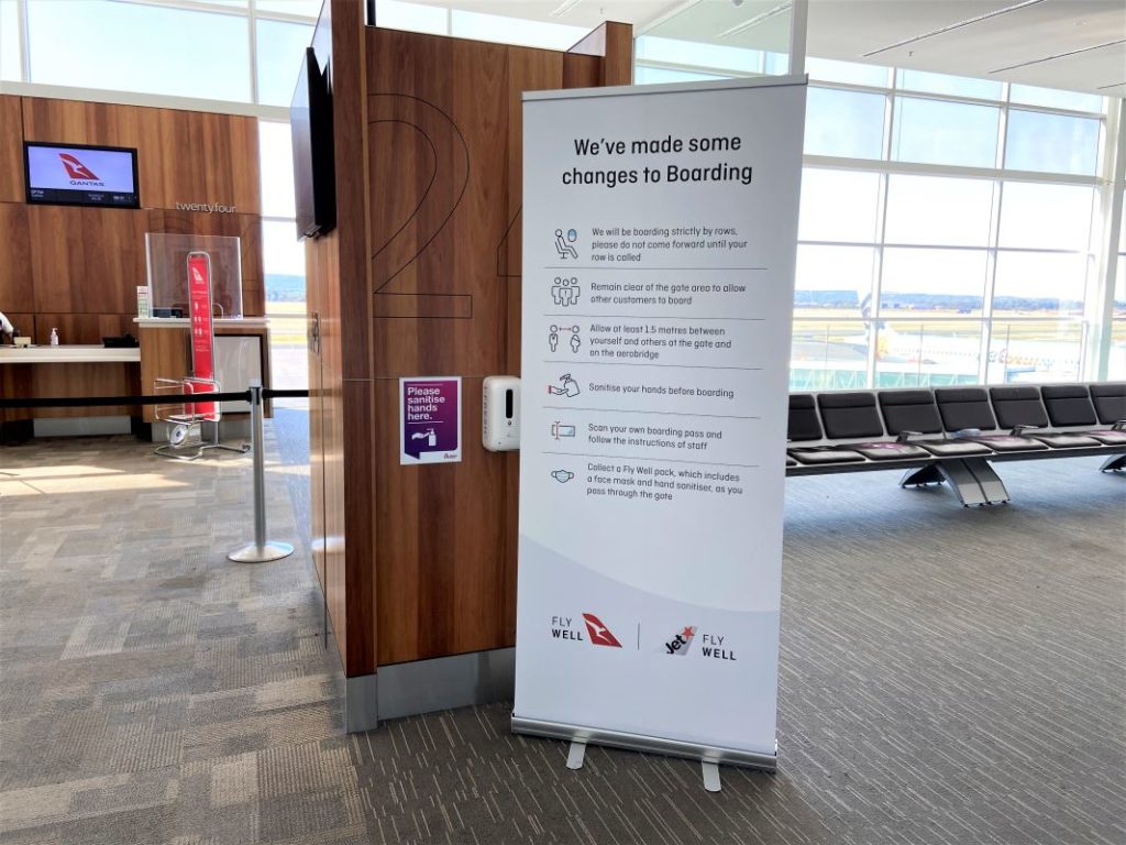 Review: Flying Qantas Boeing 737 Business Class from Adelaide to Sydney ...