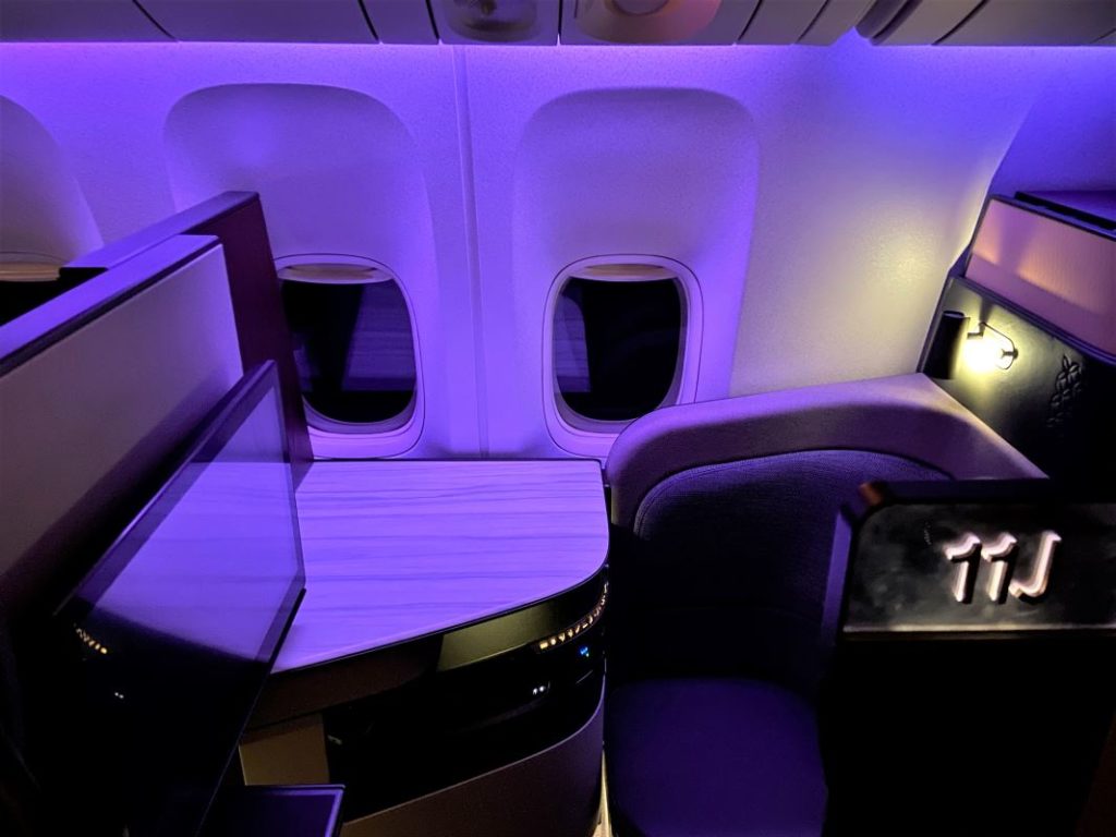 Which Qatar Airways Boeing 777-300ER Qsuite has the most windows ...