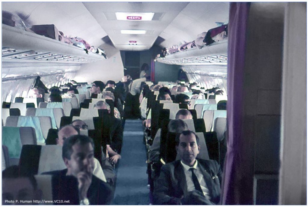 Check out these vintage candid inflight 707, DC-8, VC10 and Comet 4 ...