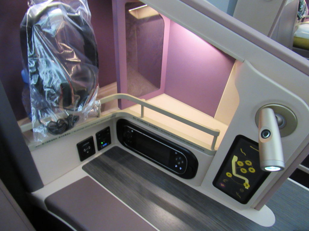 Juneyao Air 787 Business Class Review (2020) - TravelUpdate