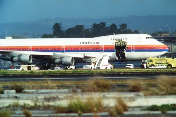 Explosive Decompression! A survivor's account of United Airlines 811 ...