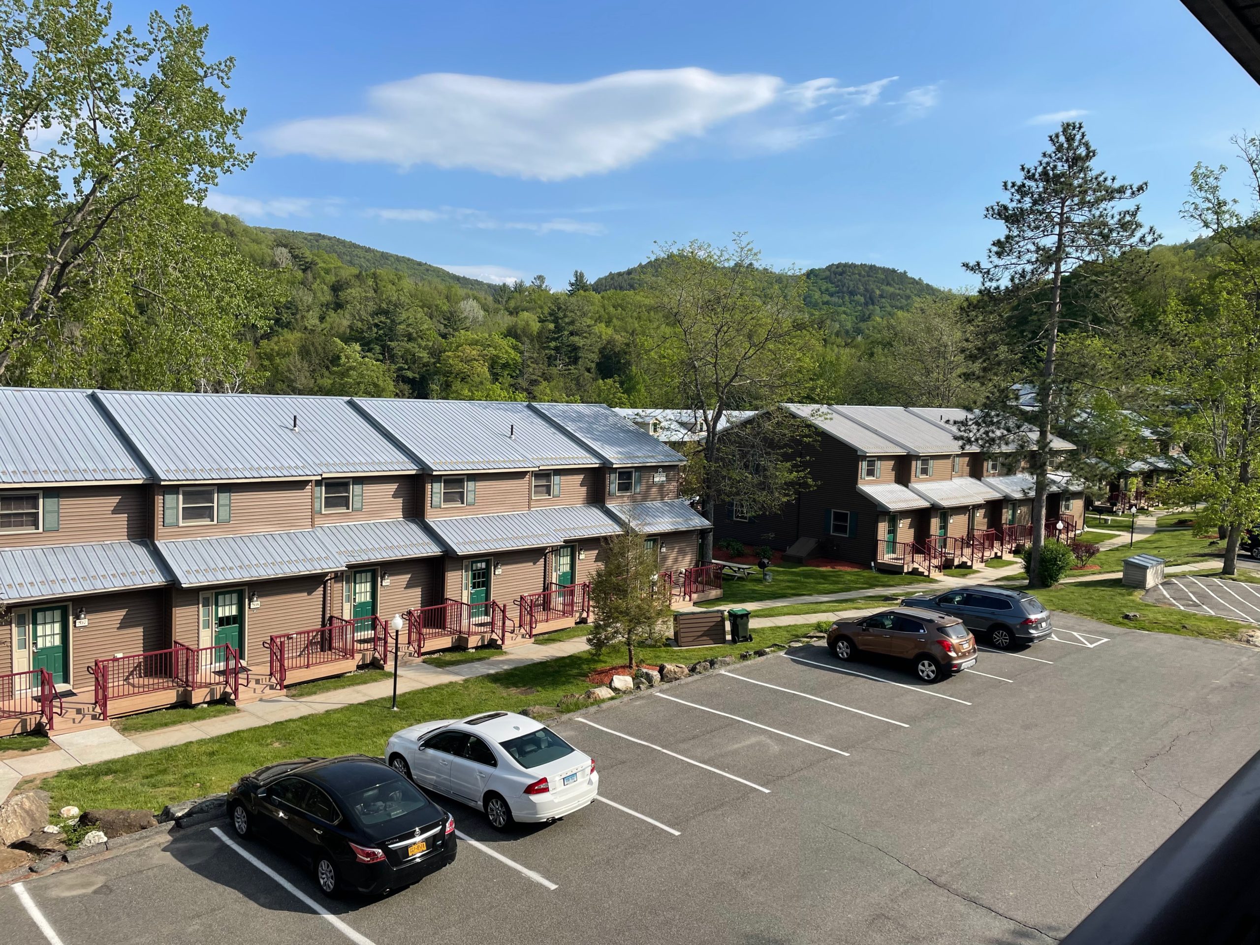 Hotel Review: Staying at Holiday Inn Club Vacations Oak n' Spruce ...