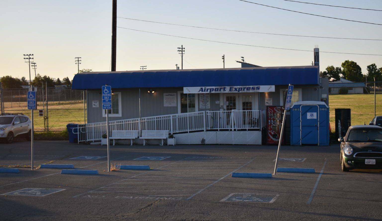 Sonoma County Airport Express Review: Bus Option for SFO/OAK Flights