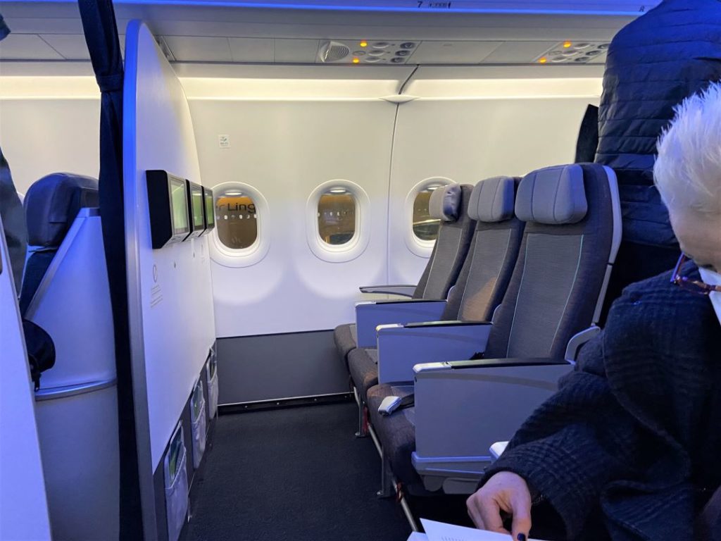 How comfortable is the Aer Lingus A321neo in economy class? - TravelUpdate
