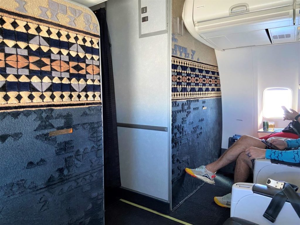 Review: Alaska Airlines and their fabulous first class from Honolulu to ...