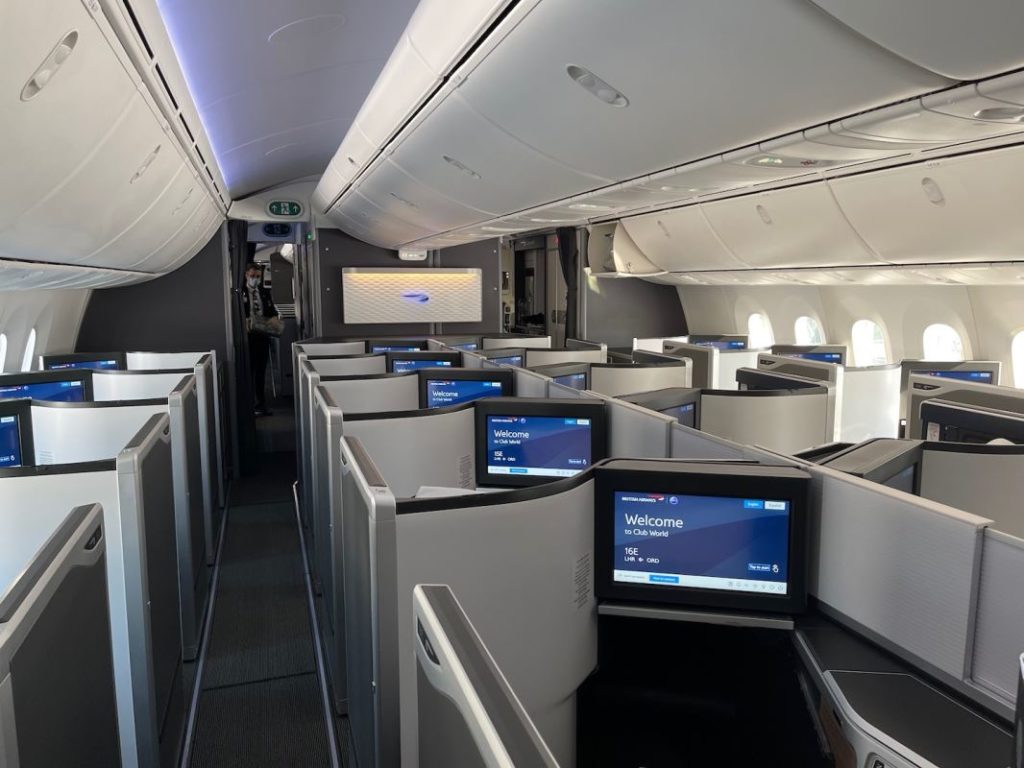 What are British Airways Club Suites like on the new Boeing 787-10 ...