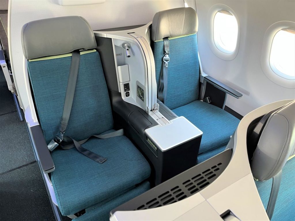 Review: Aer Lingus AerSpace, their "secret" business class cabin ...
