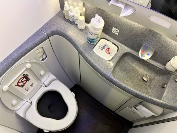 What's flying Sydney to London in Club World like on a British Airways ...