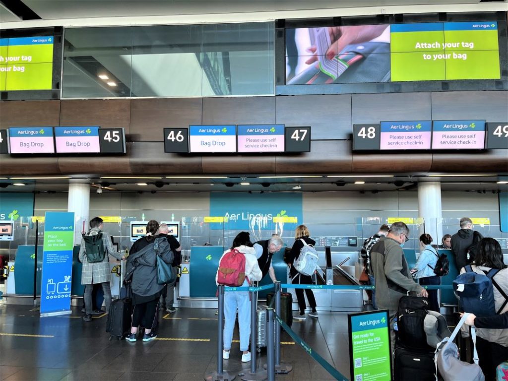 Review: Aer Lingus transatlantic economy class from Dublin to Chicago ...