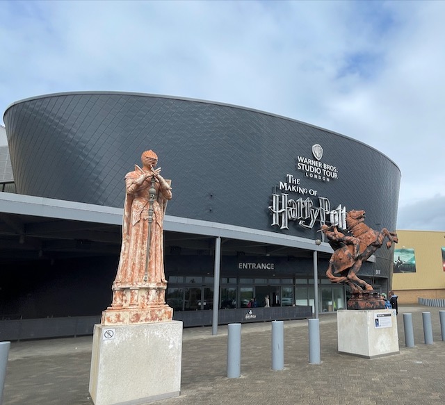Magic at the Warner Bros. Studio Tour London - The Making of Harry ...