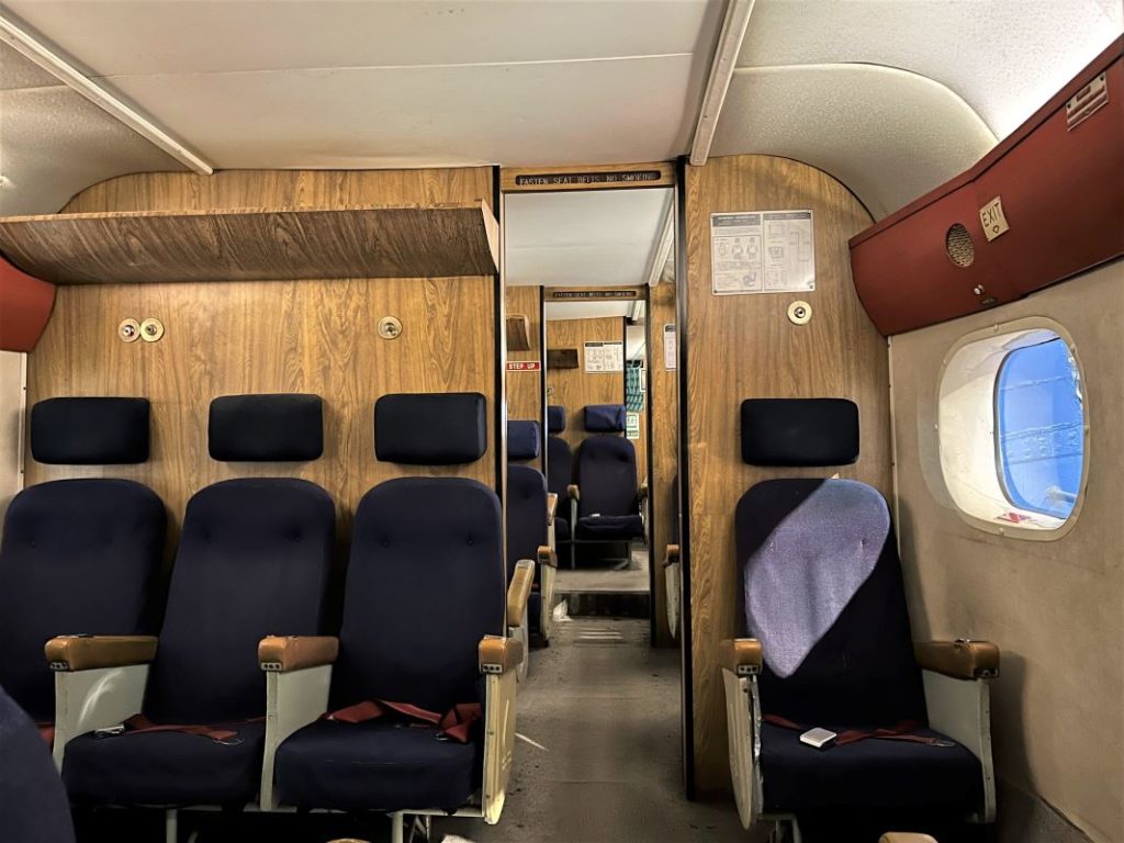 What's it like inside a vintage Ansett Short Sandringham flying boat ...