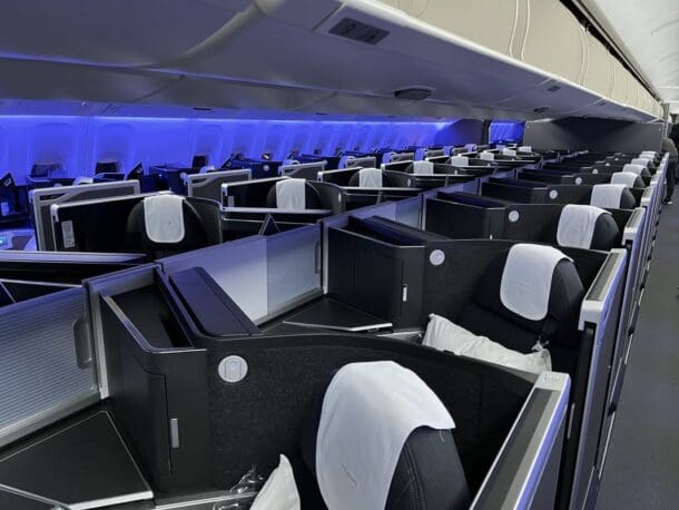 Review: British Airways business class Club Suites from New York to ...