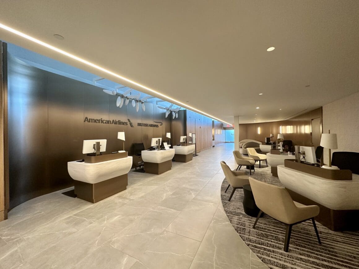 Review: American Airlines Flagship First Airbus A321 Transcon ...