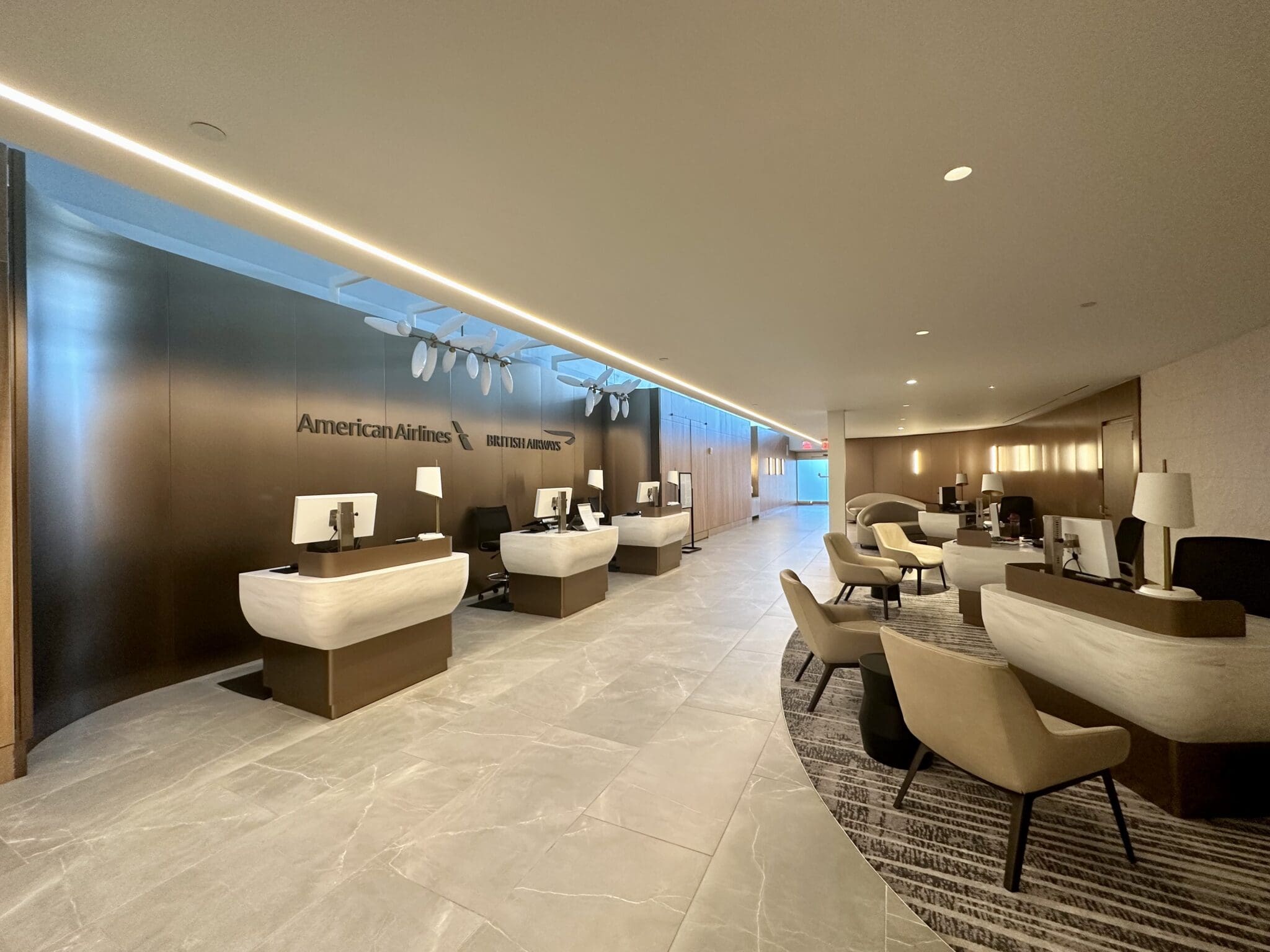 Review: American Airlines Flagship First Airbus A321 Transcon ...