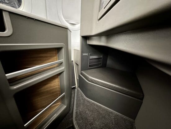 Review: American Airlines Flagship First Airbus A321 Transcon ...
