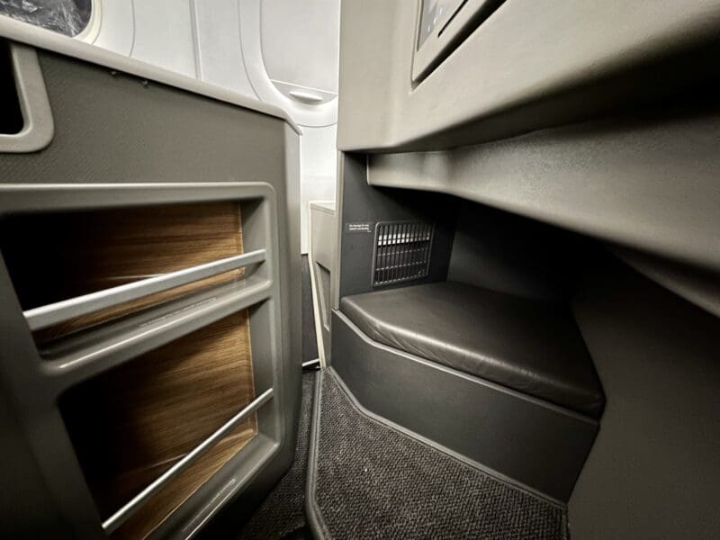 Review: American Airlines Flagship First Airbus A321 Transcon ...