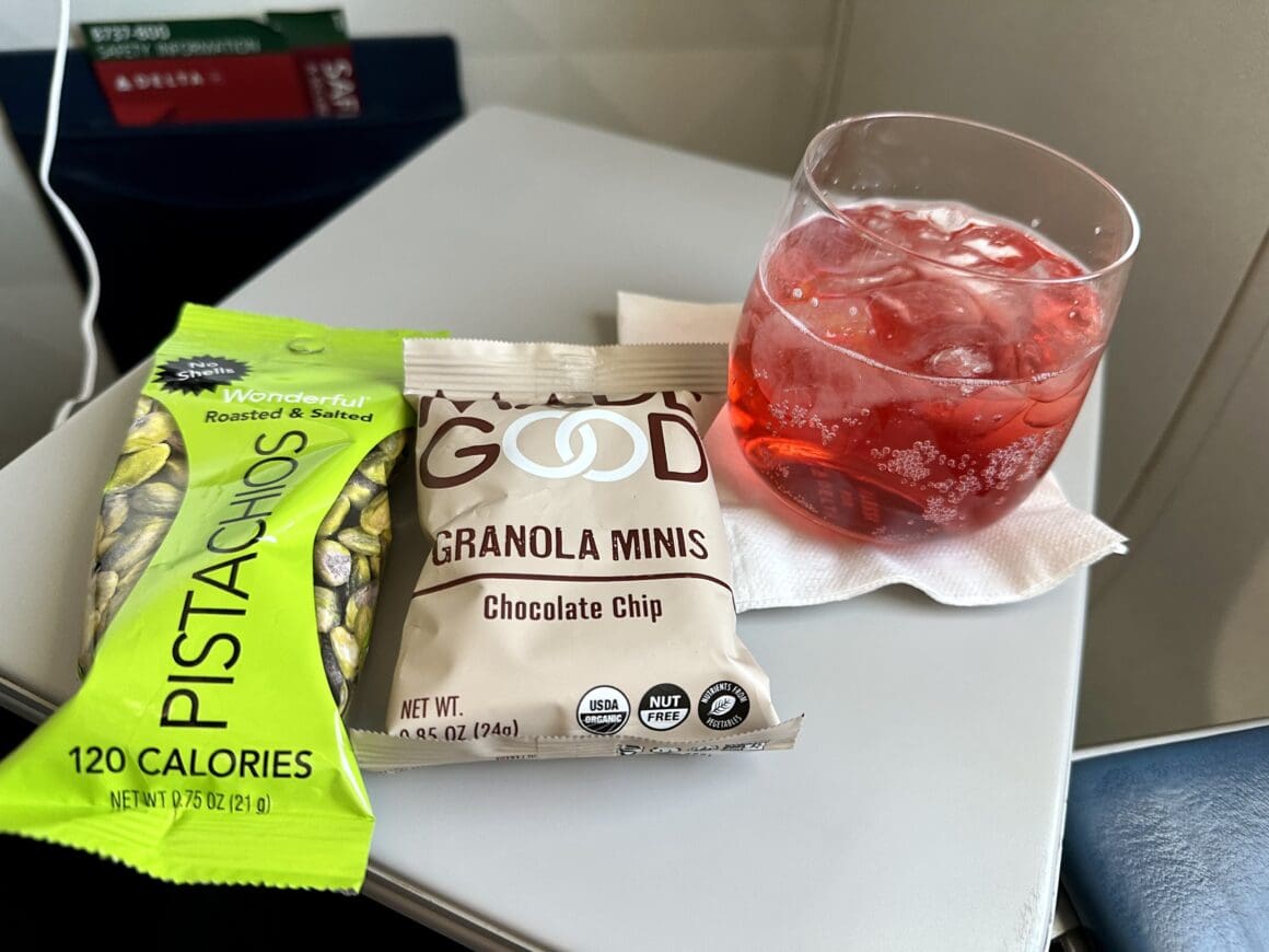 Review: Delta First Class Boeing 737 Salt Lake City (SLC) to Portland ...