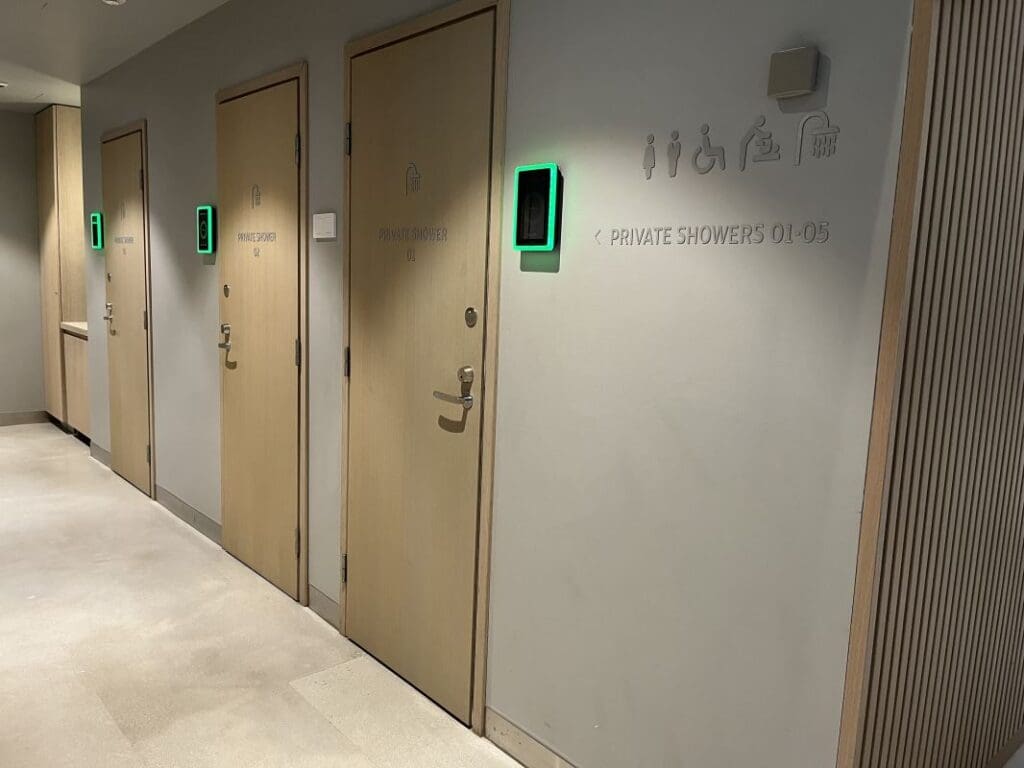 Review: Finnair international business class lounge in Helsinki ...