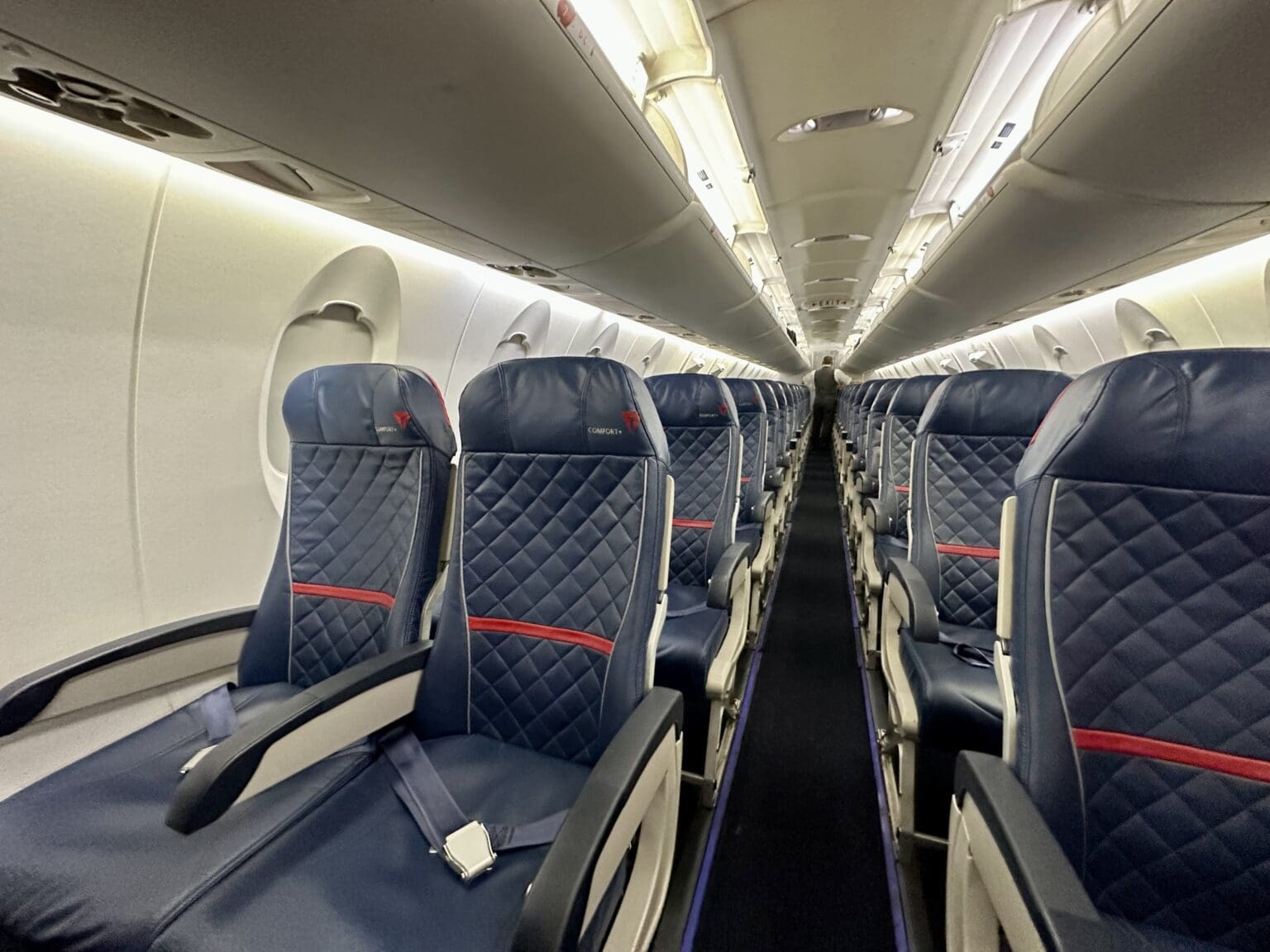 Review: Delta Connection by Endeavor Air CRJ-900 Comfort Plus (LGA-ROC ...