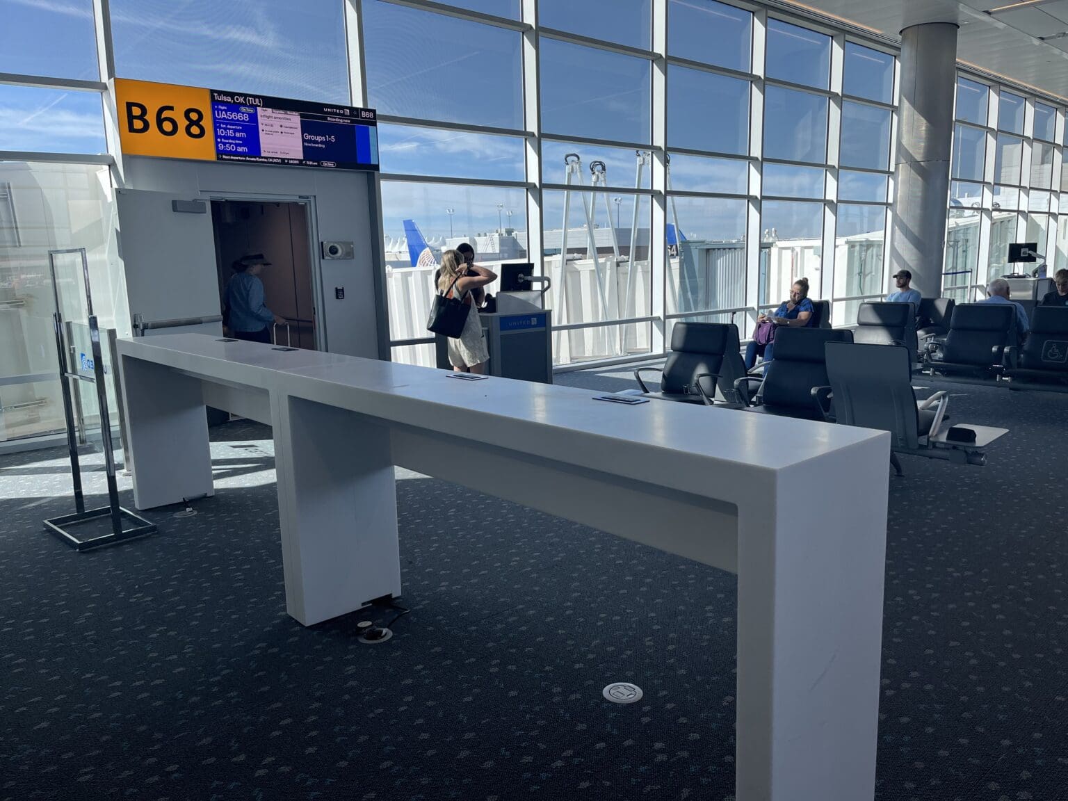 Denver Terminal B Expansion - Is This the Nicest Section of DIA?
