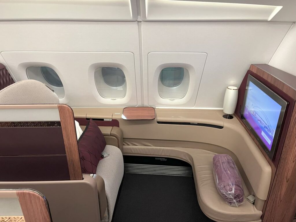 Review: The stupendous Qatar Airways A380 first class experience Doha ...