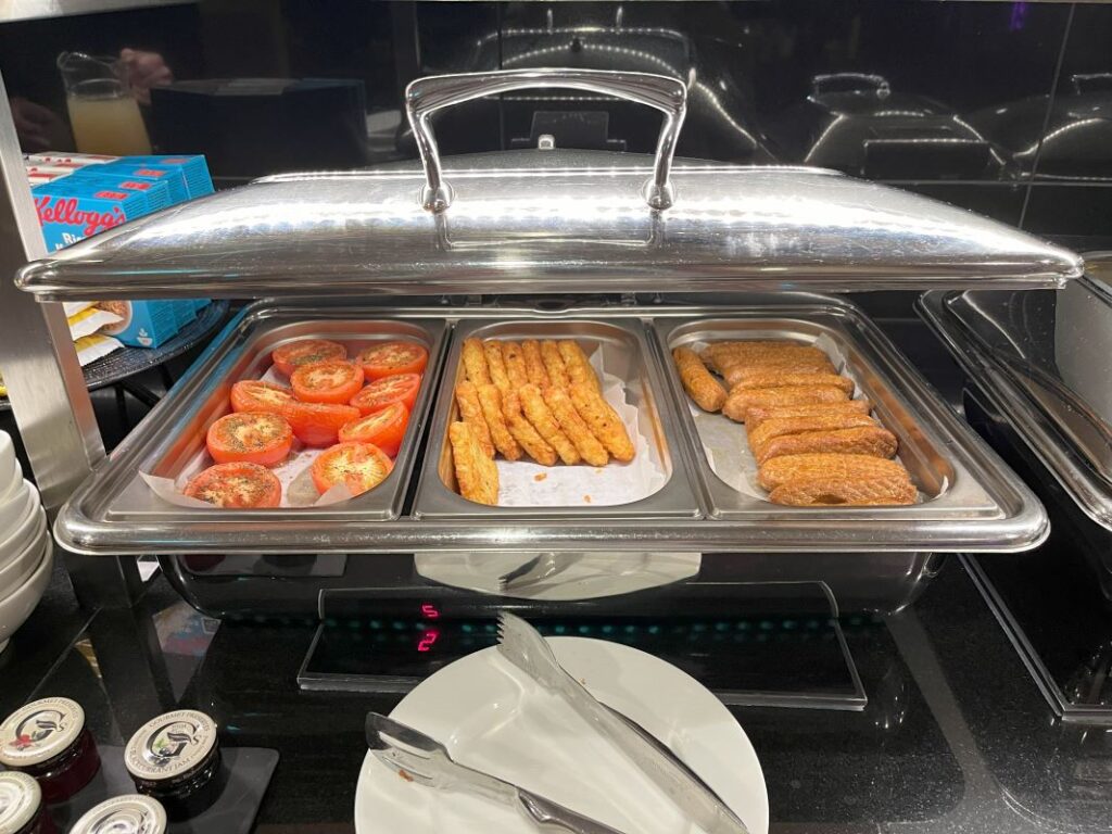 Review: The nicely designed East Lounge at Dublin Airport - TravelUpdate