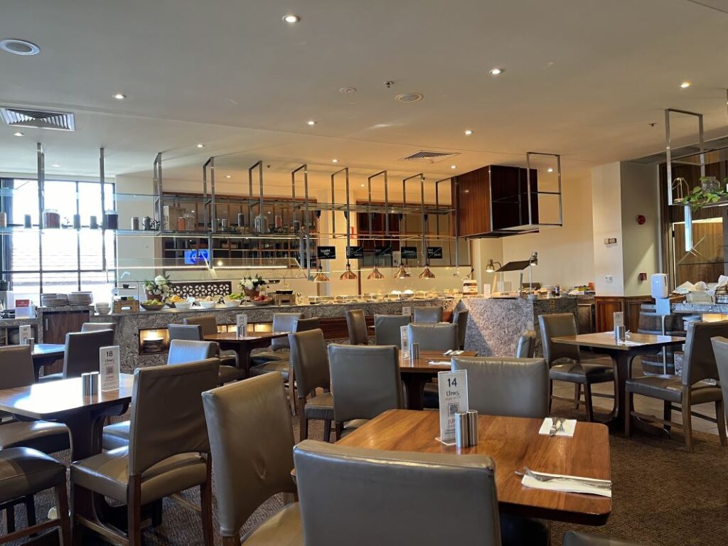 Hotel Review: The interesting Country Club Tasmania in Launceston ...