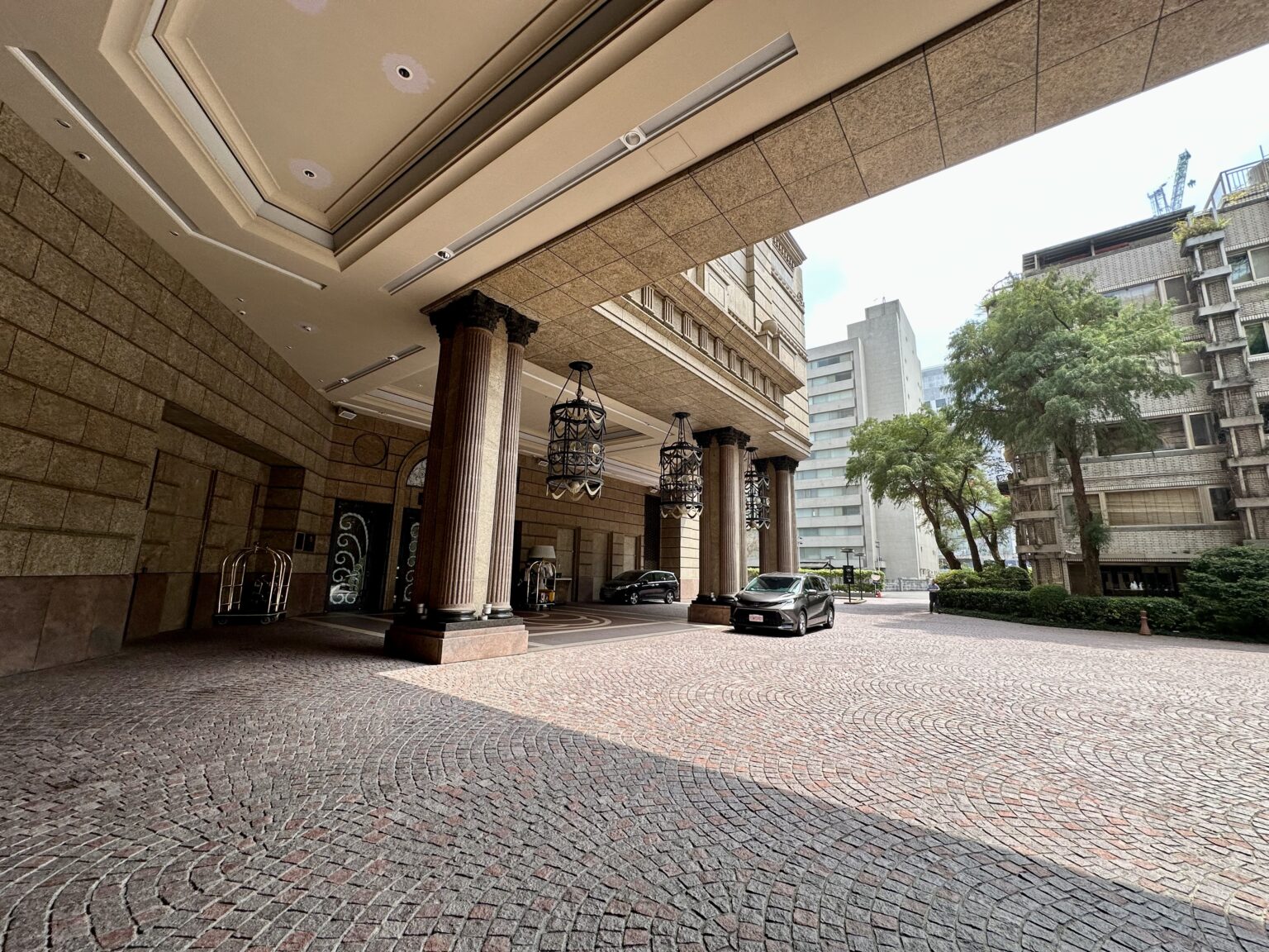 Luxury Hotel Review: Mandarin Oriental Taipei - TravelUpdate
