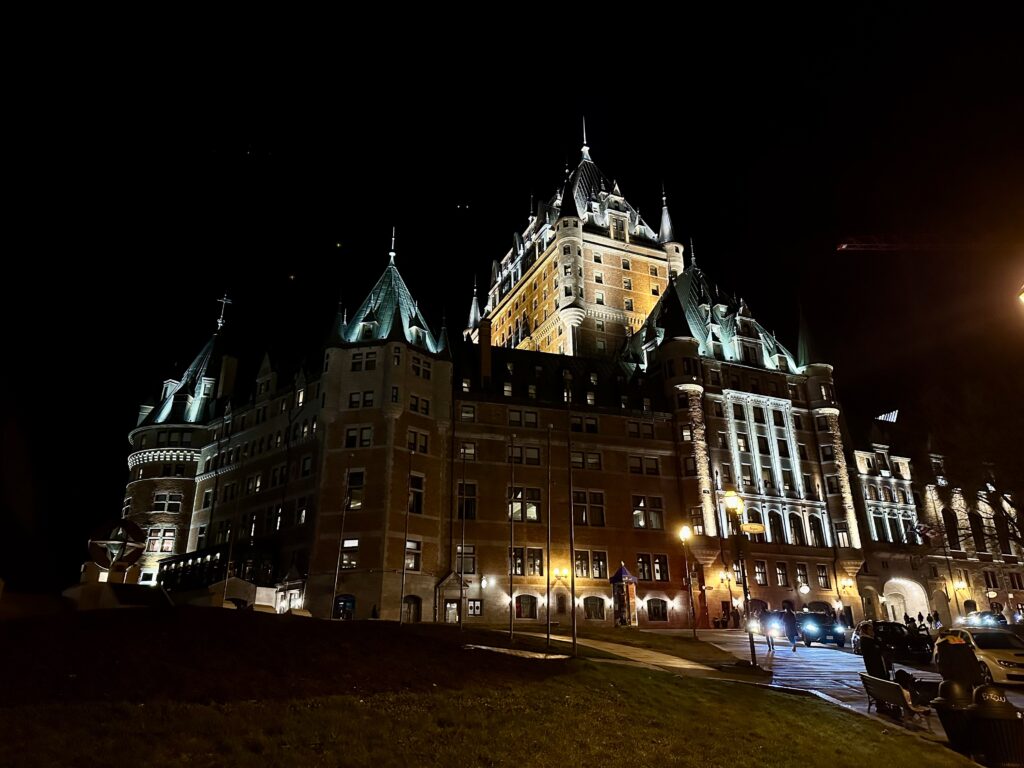 World's Most Photographed Hotel Review: Fairmont Le Chateau Frontenac ...