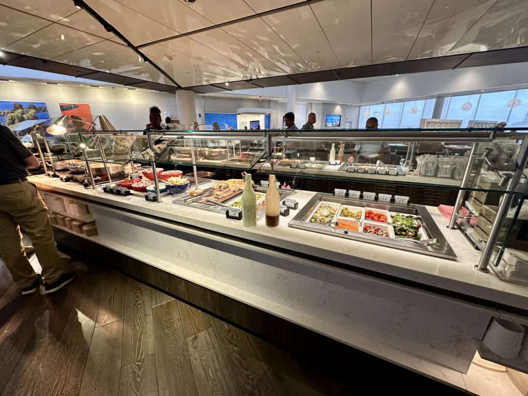Review: Delta Atlanta Sky Club Concourse B - TravelUpdate