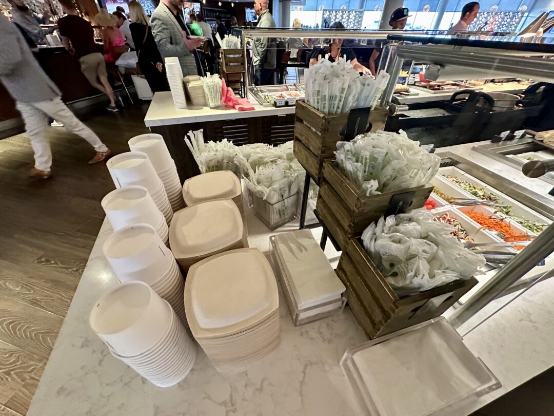 Review: Delta Atlanta Sky Club Concourse B - TravelUpdate