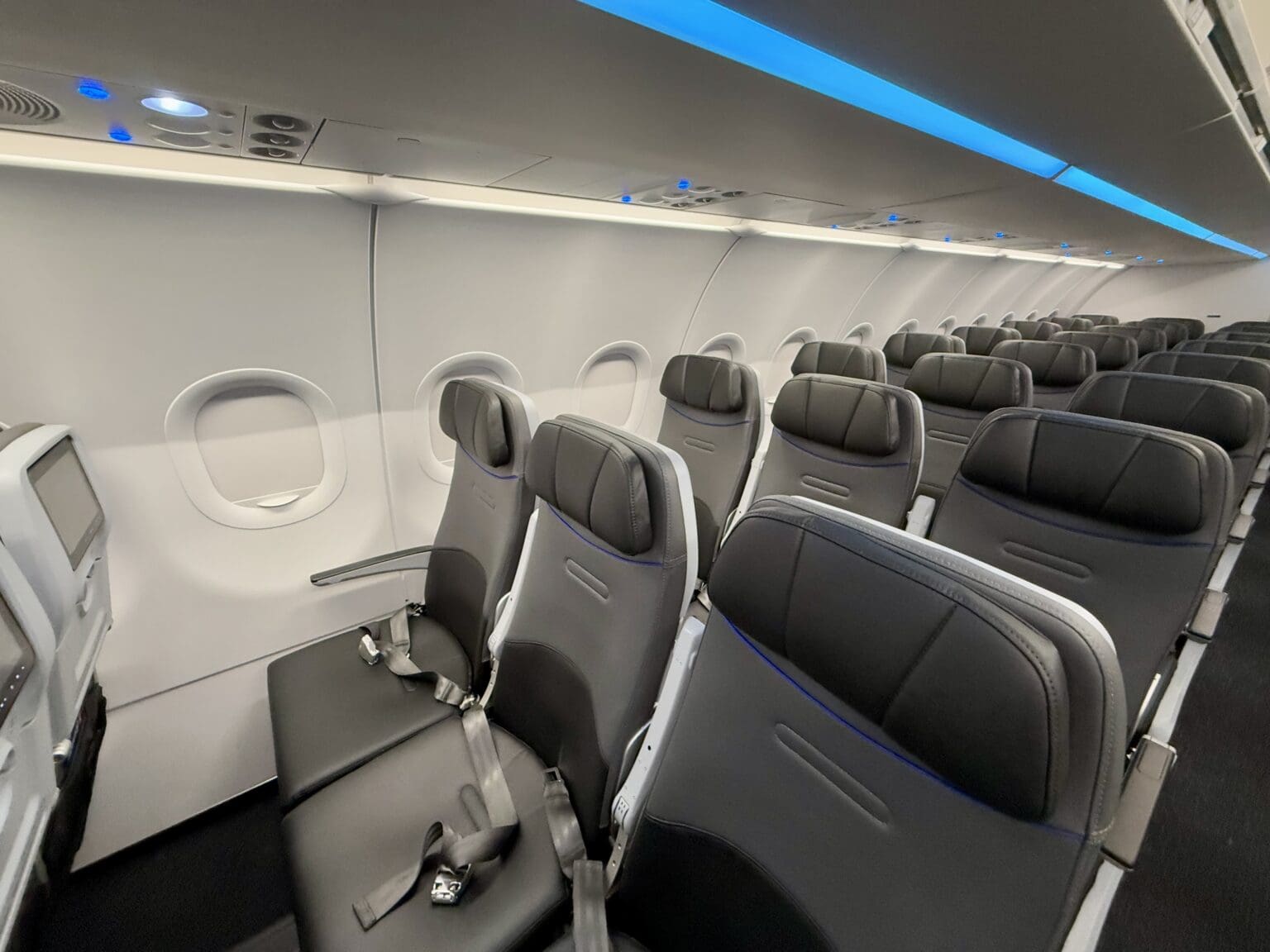 Review: Brand New JetBlue A321neo Economy Class LAX-FLL - TravelUpdate