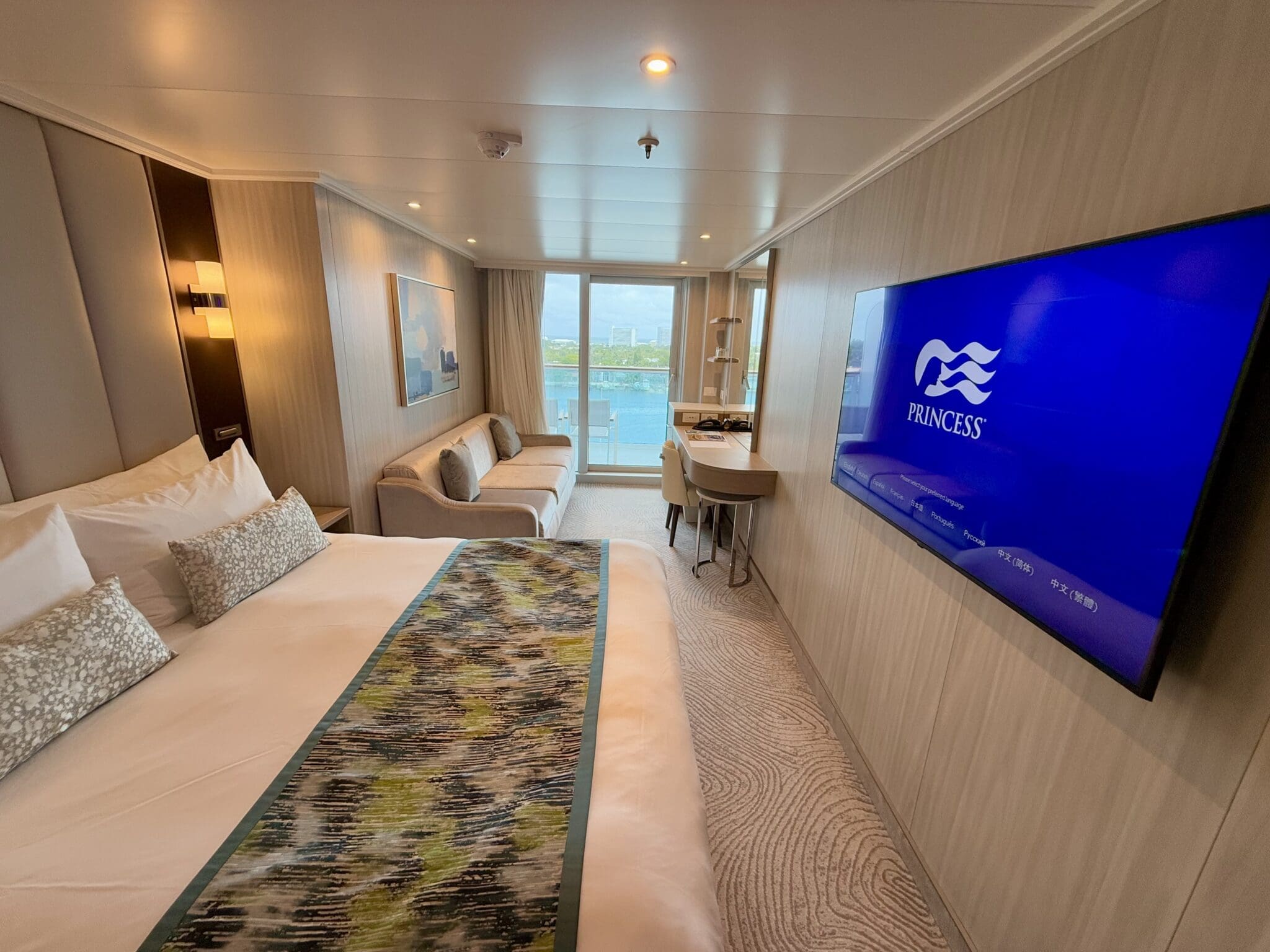The New Sun Princess Deluxe Balcony Cabin Review - TravelUpdate