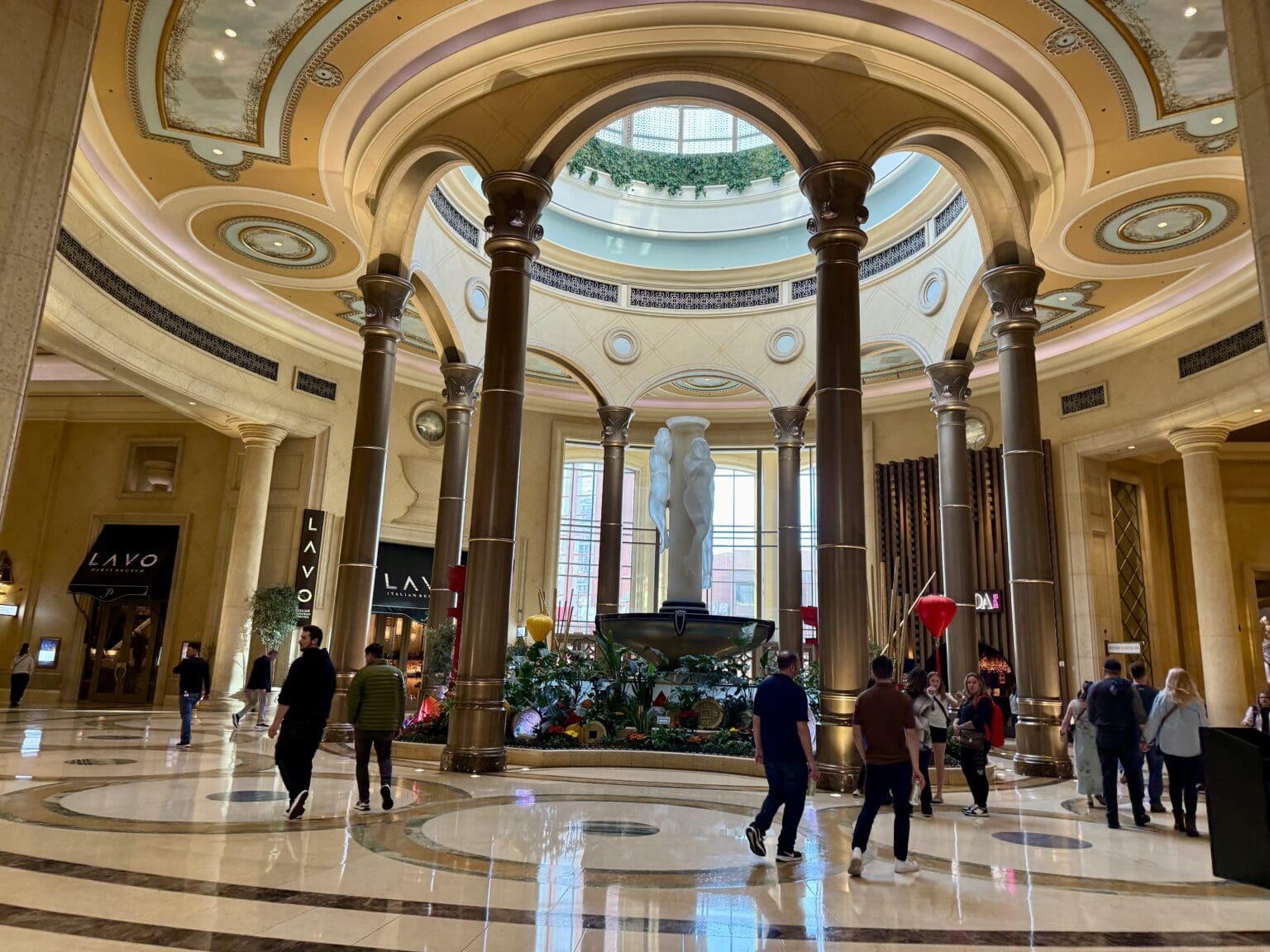 Review: AMEX FHR Palazzo Las Vegas - TravelUpdate