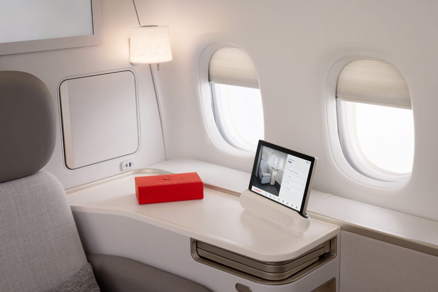 Air France Unveils New First Class La Première - TravelUpdate