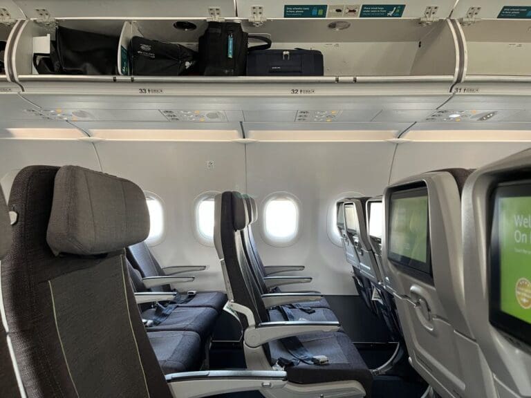 What are the economy class seats like on the Aer Lingus A321LR ...